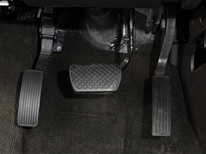 Foot Controls - Purchase A Driving Aid For Your Needs | Marietta Mobility
