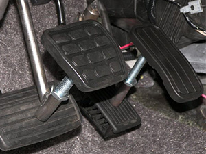 Foot Controls - Purchase A Driving Aid For Your Needs | Marietta Mobility